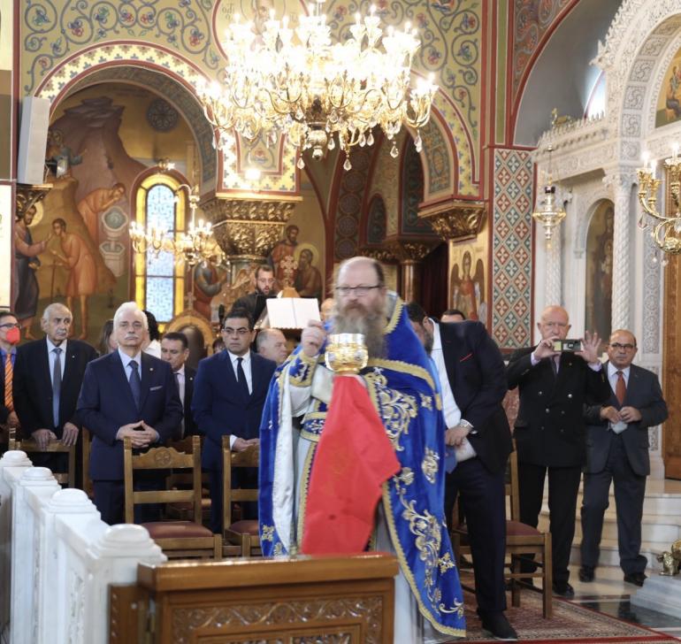 Εντυπωσιακή παρουσία του Ελληνικού Ερυθρού Σταυρού στον Πειραιά για τον ...