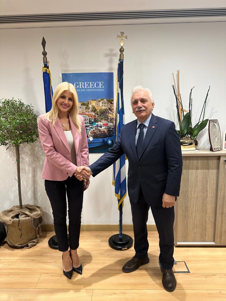 Ο Ελληνικός Ερυθρός Σταυρός θα εκπαιδεύσει στις πρώτες βοήθειες το ...